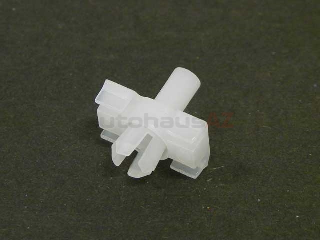 O.E.M. 0009902192, 0018008860 Rocker Panel Clip - Mercedes