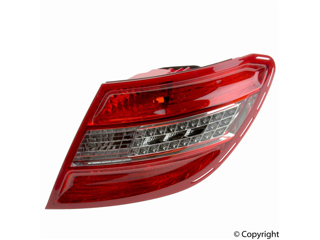 Genuine 2048202264 Tail Light | 2049069002