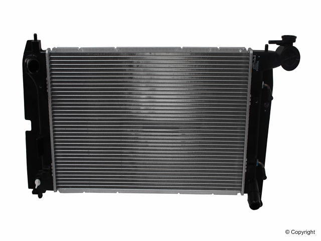 Denso 2210514 Radiator; OE Quality - Pontiac, Toyota