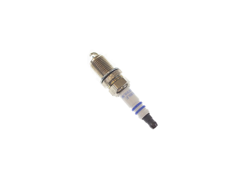 Bosch Platinum 7422 Spark Plug; Standard Electrode; OE Plug - Chrysler ...