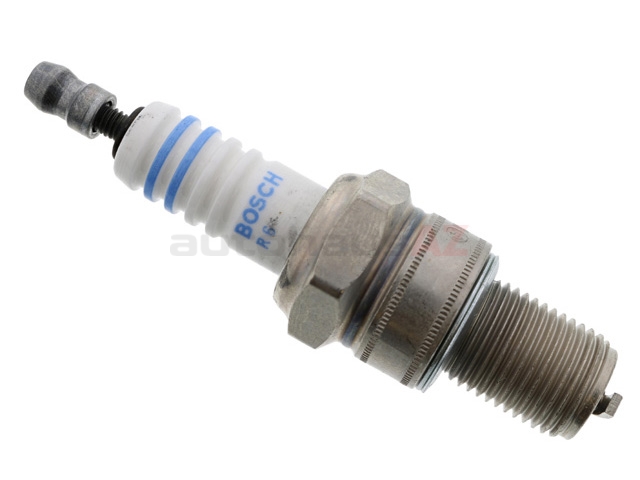 Bosch 7904 Spark Plug; SuperPlus Heavy-Duty; Yttrium Electrode | 7504 ...