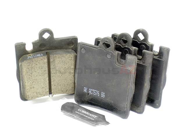 Akebono Euro 003420522041, EUR873 Brake Pad Set; Rear - Mercedes ...