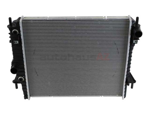 Mahle Behr C2S44966, 70824326NA Radiator - Jaguar | 376795091 ...