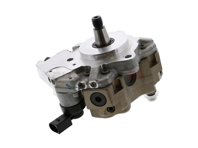 Bosch 13517804409 Fuel Pump; HPFP on Engine