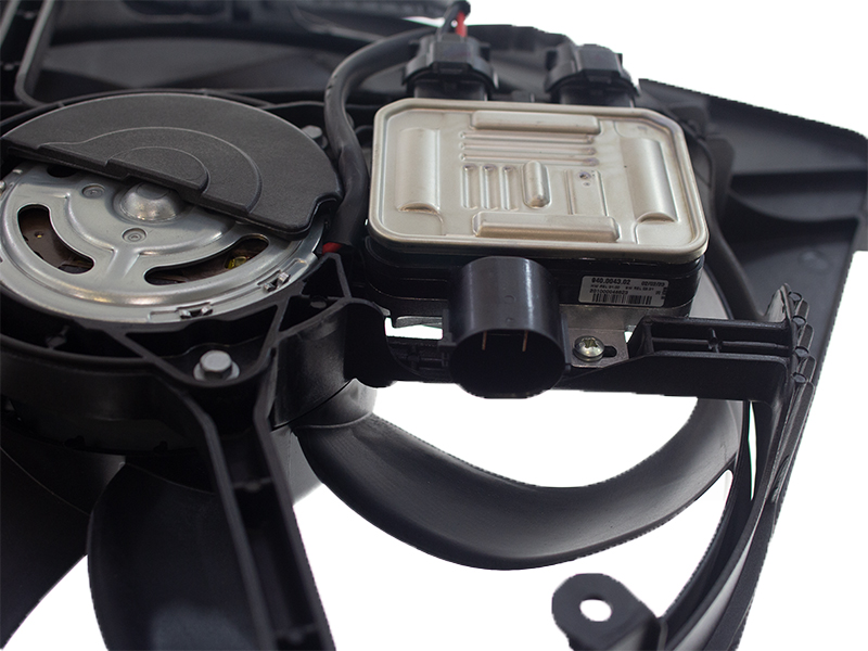 Gate LR100364, CEF72002GS A/C Condenser Fan - Land Rover