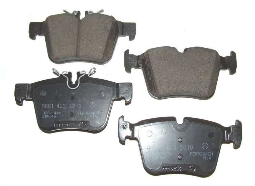 Genuine Mercedes MB-0084201420 Brake Pad Set | 0004208200 0084201420