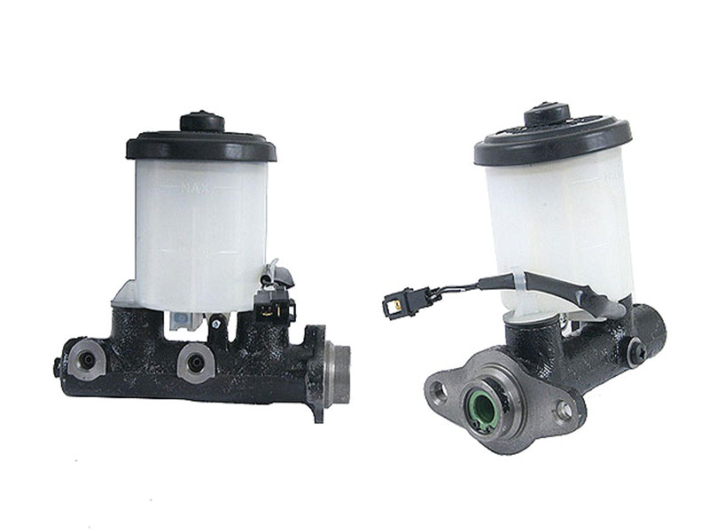 Hitachi MB238700, 102111 Brake Master Cylinder - Mitsubishi | DWO