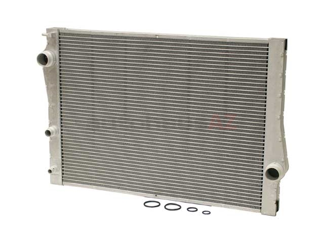 Nissens 17117533472, 60823 Radiator - BMW