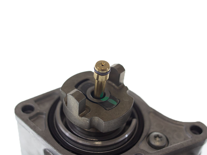 Pierburg LR082226, 701188220 Vacuum Pump - Land Rover