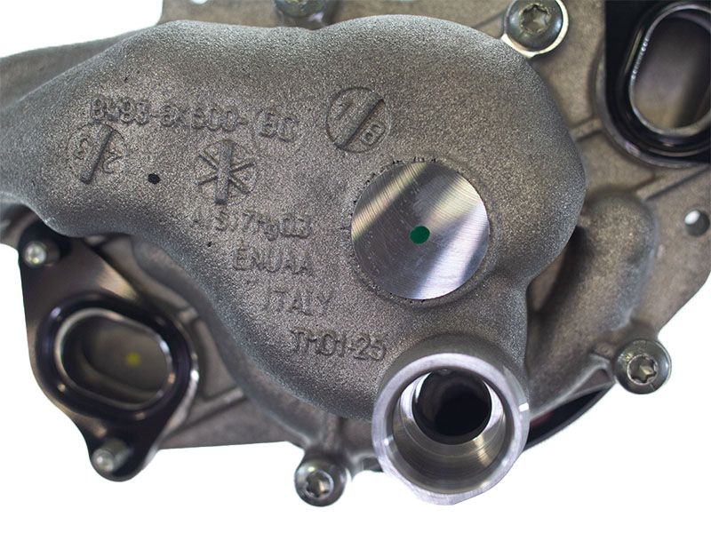 Genuine Rover LR097165 Water Pump - Land Rover | C2Z31146E LR073711 ...