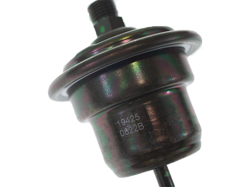 URO Parts 0004760621 Fuel Accumulator - Mercedes | 0004760521 ...