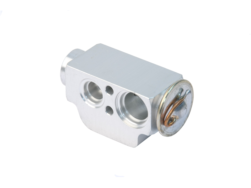 URO Parts 7L0820679A AC Expansion Valve - Porsche, VW | 65354009589 ...