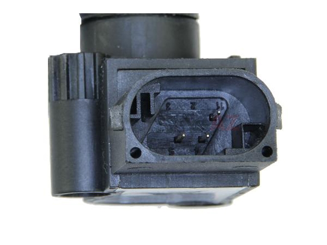 URO Parts LR032106, LR020628 Ride Height Sensor; Rear - Land Rover ...