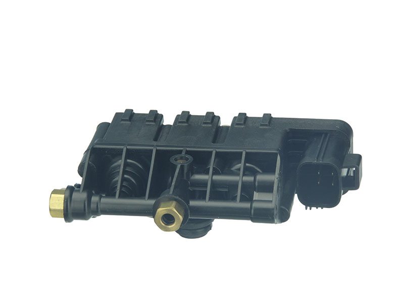 URO Parts RVH500050 Air Suspension Solenoid Valve; Rear Right - Land ...
