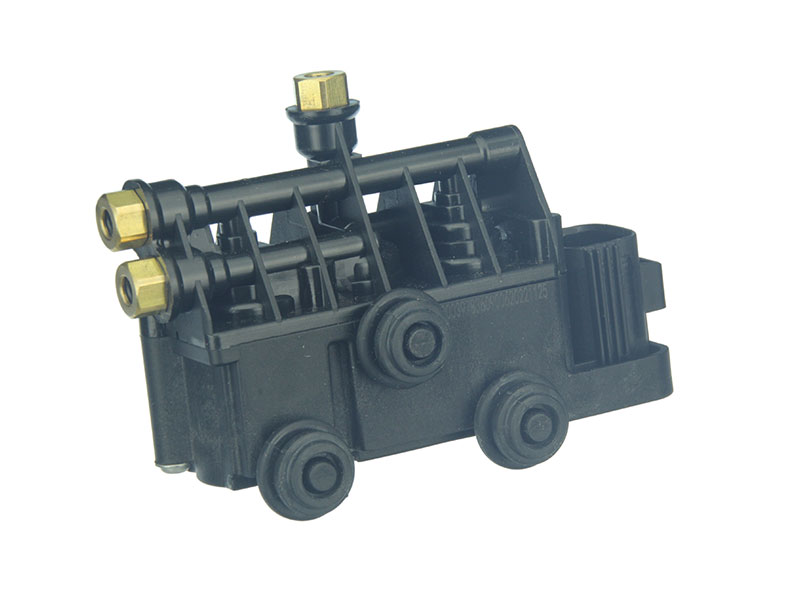 URO Parts RVH500060 Air Suspension Solenoid Valve; Front - Land Rover ...