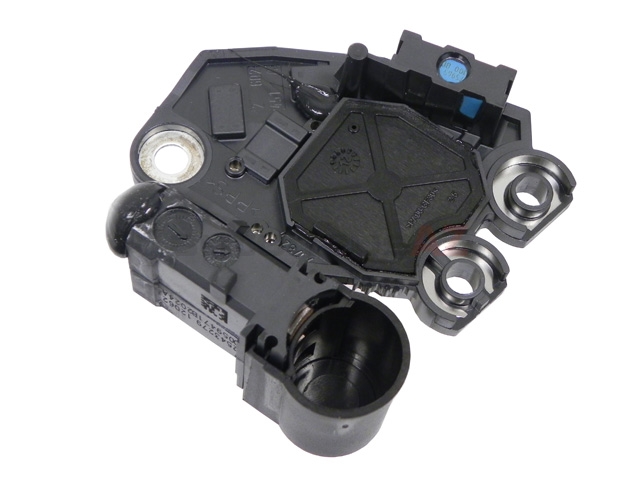 Valeo 0031544006, W08252N Voltage Regulator - Mercedes